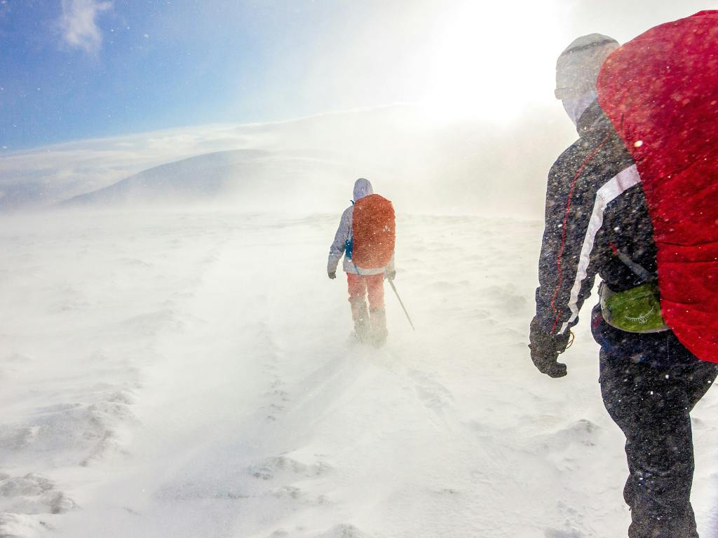 10 Winter Backpacking Tips For Beginners - TREKOLOGY